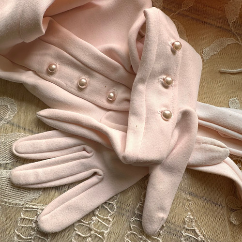 Parisian pink long evening gloves | Quintessentially Fr