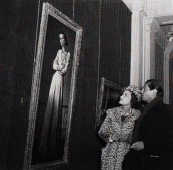 Fullscreen Page | AM.CASSANDRE