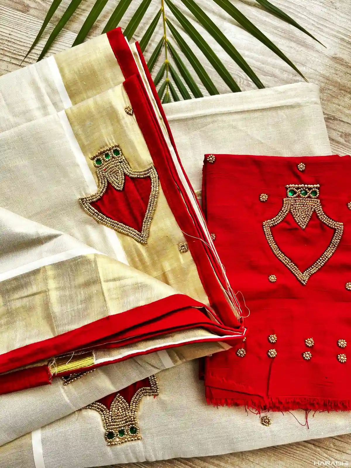 Buy Traditional Kerala Saree Online at the Best Price | HARADHI 3/8