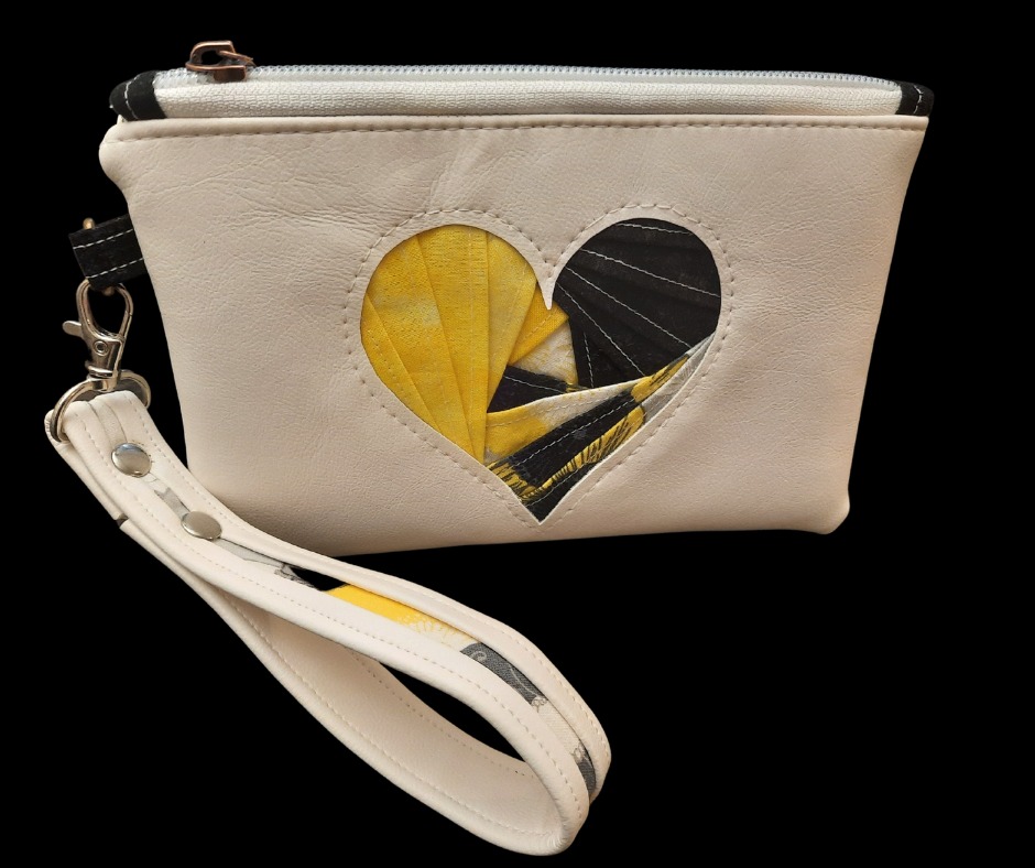New Pattern Release: The Willowherb Wristlet!