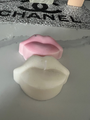 Luscious Lips candle | MadeWithLoveByMoi ️