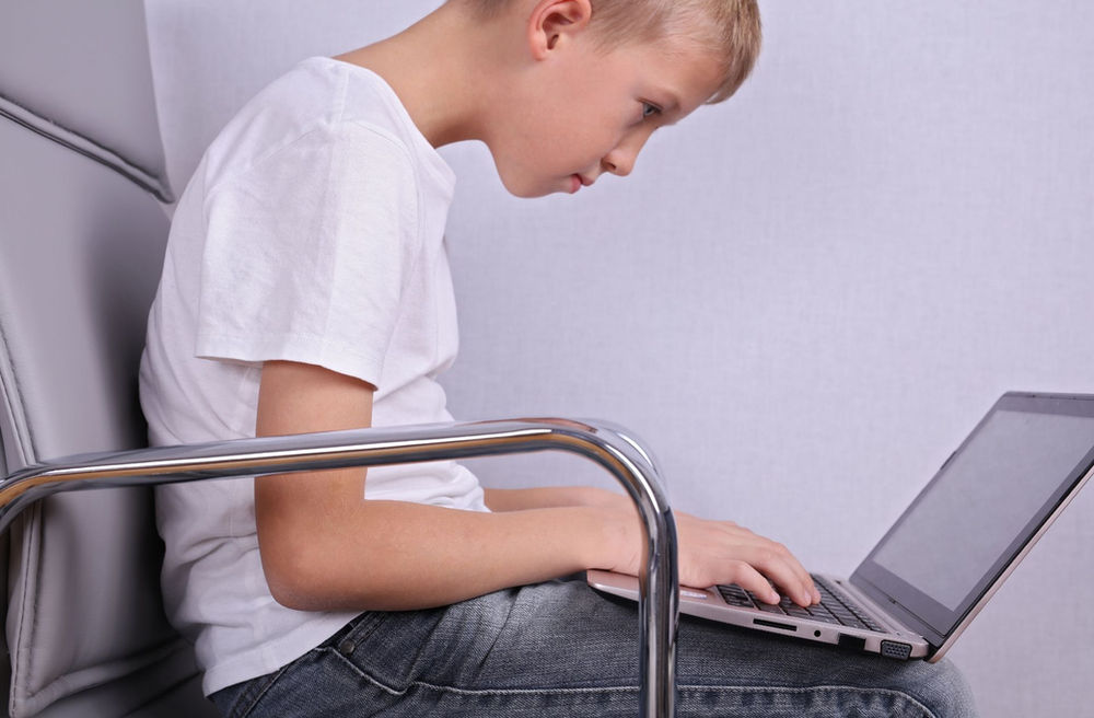 How To Promote Good Posture For Your Kids