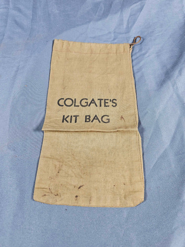 WWII CANADIAN SOLDIERS PERSONAL EFFECT KIT | The War Front