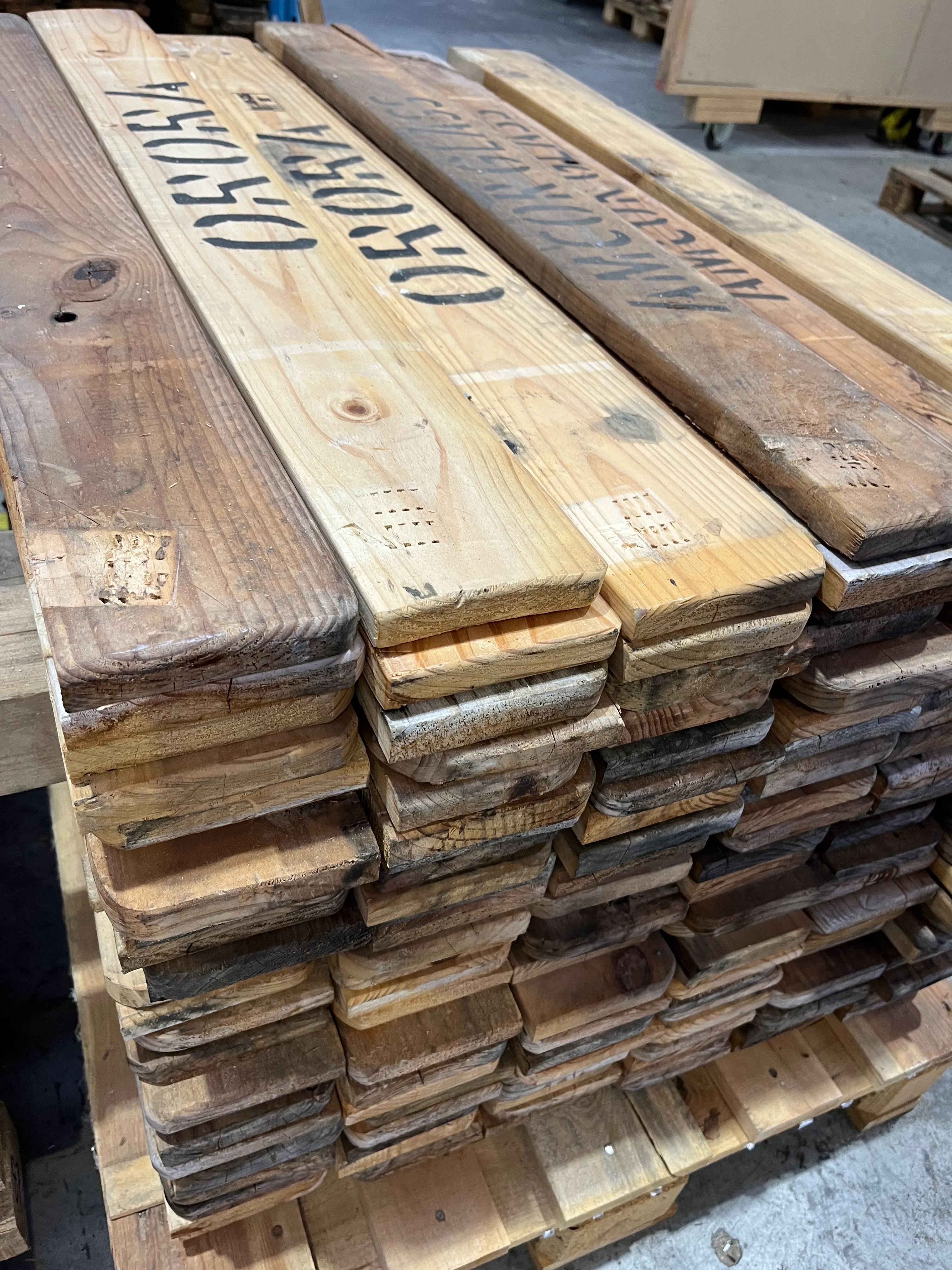 R54 1185x120x22mm Recycled Amcor Timber | bornagainpallets