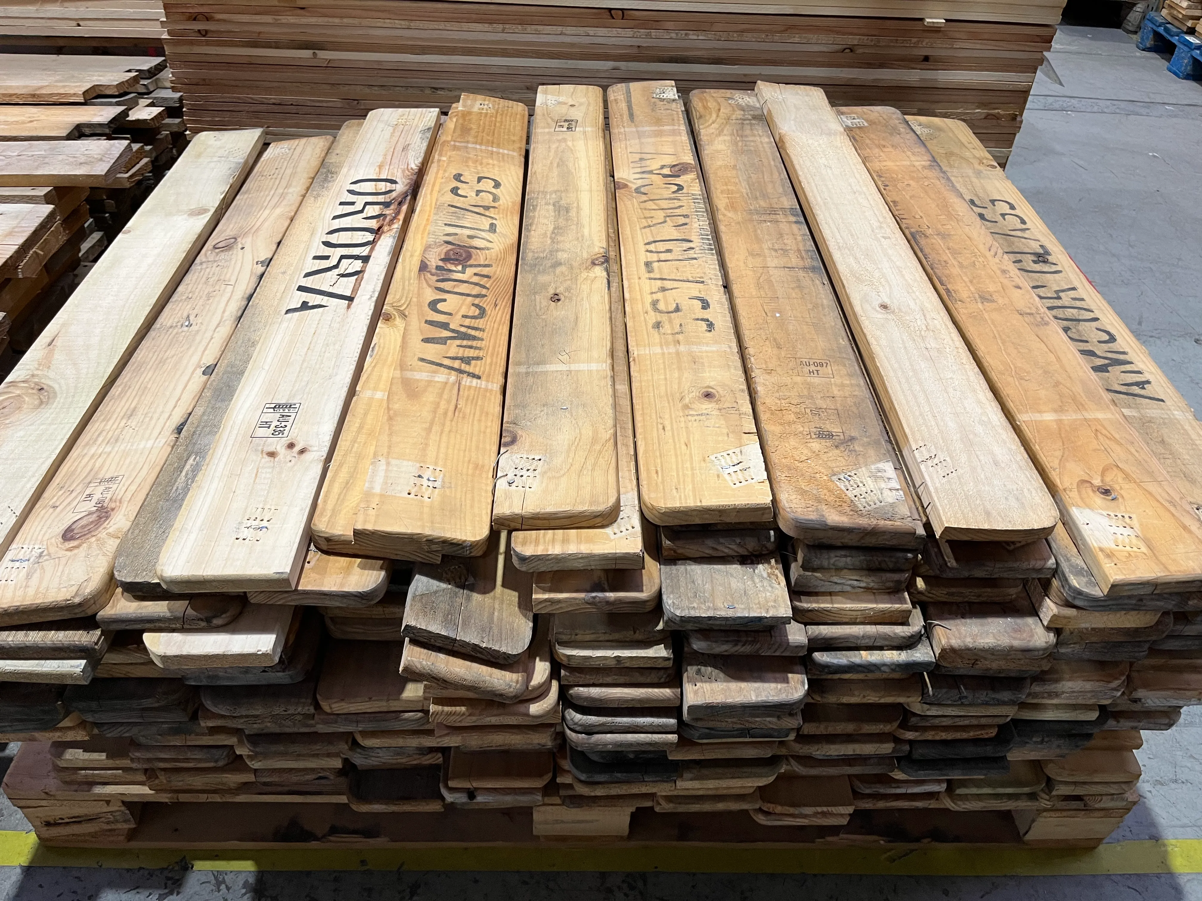 R54 1185x120x22mm Recycled Amcor Timber | bornagainpallets