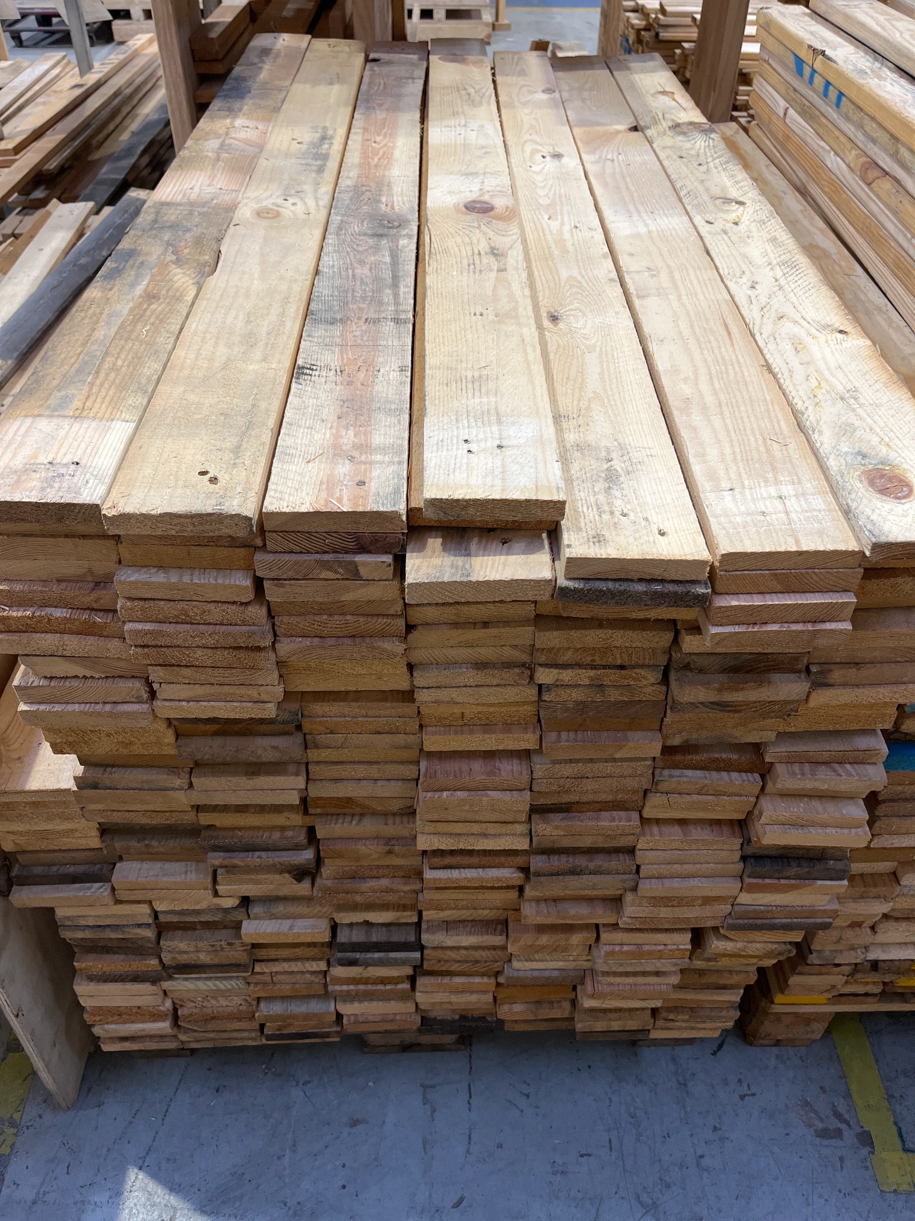R50 1420x95x17mm Recycled Timber | bornagainpallets