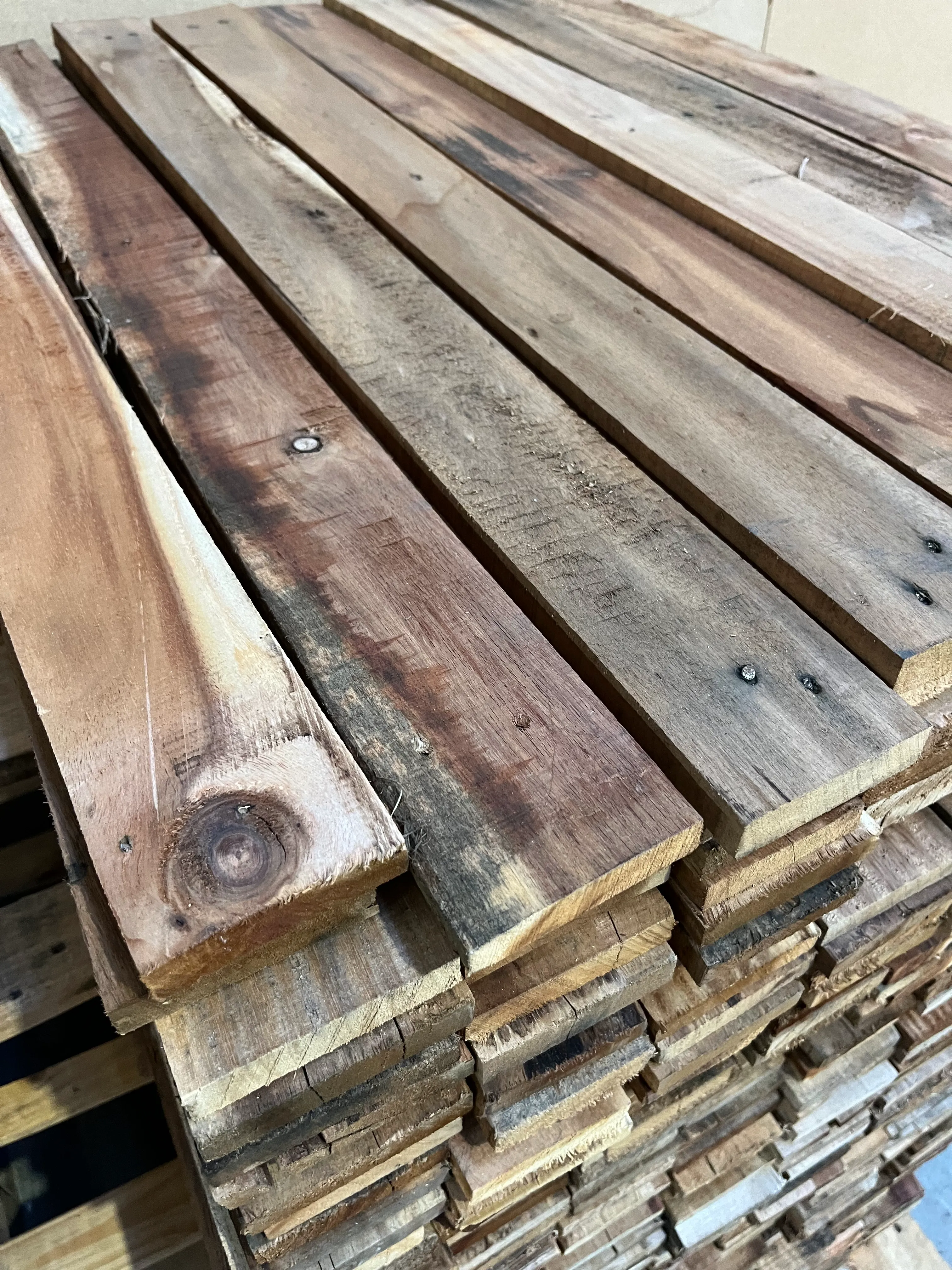 R05 970x80x18mm Mixed Recycled Timber | bornagainpallets