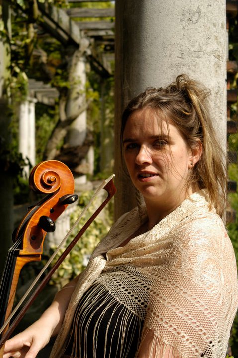 Shirley Smart - Jazz cellist | Gallery | London, UK