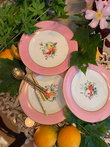 Pink dinner plates | Plate and Plaid