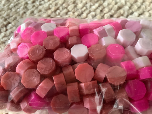 Wax Seal Pellets x approximately 300 Pink | Shabbydabbydoodah