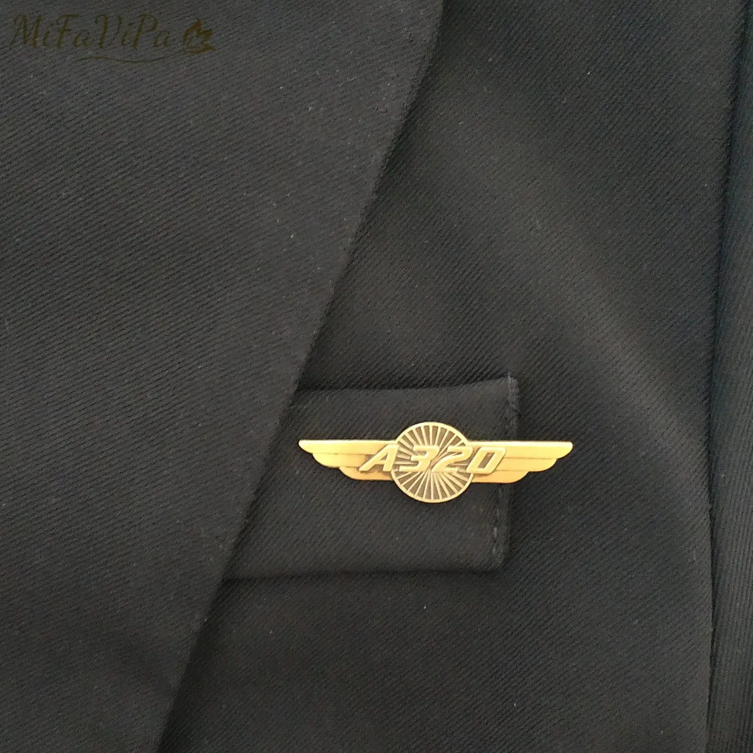 Pin Wings Airbus A350 | Kisslanding Aeroshop | Bangkok Thailand