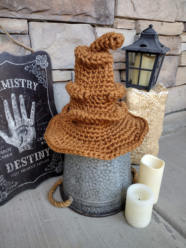 Sorting Hat | The Crocheted Moon