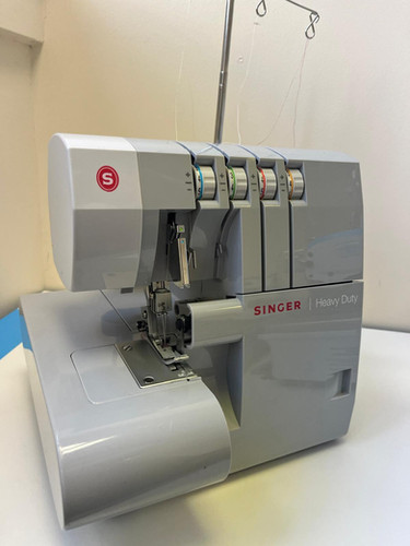 Singer Heavy-Duty Overlocker Machine | Harbsew