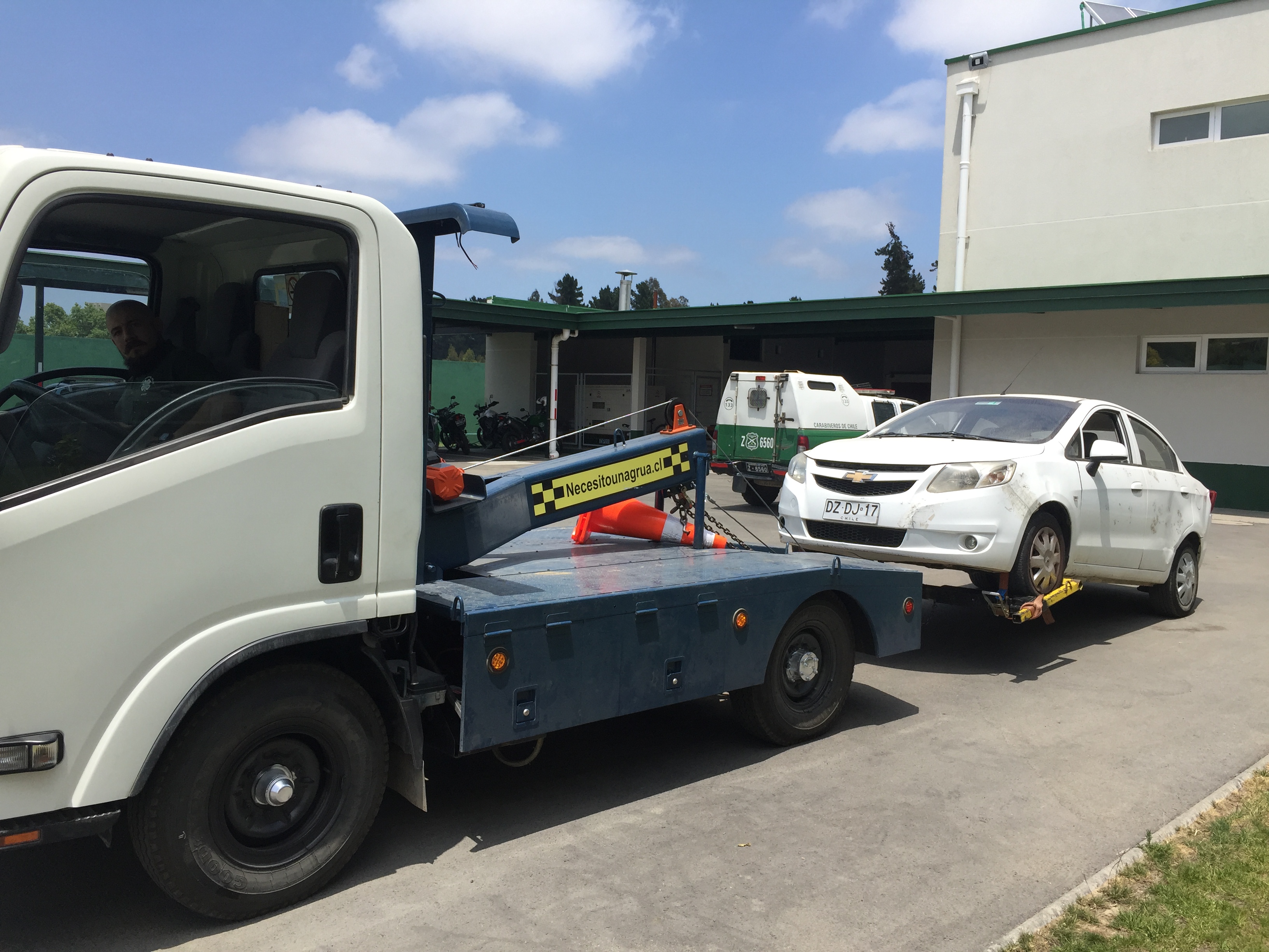 Grúas en Santiago: Grúas 24 Horas Autos Motos Camiones