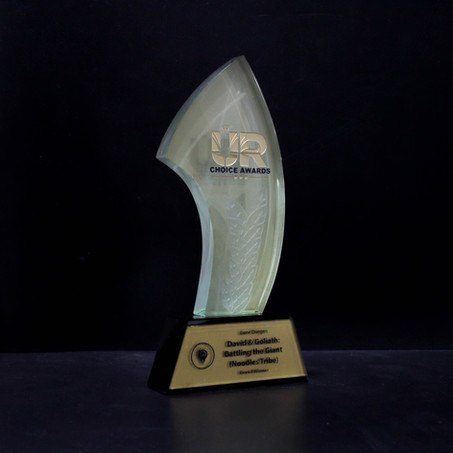 Custom Glass Recognition Awards | Awards Central Philippines