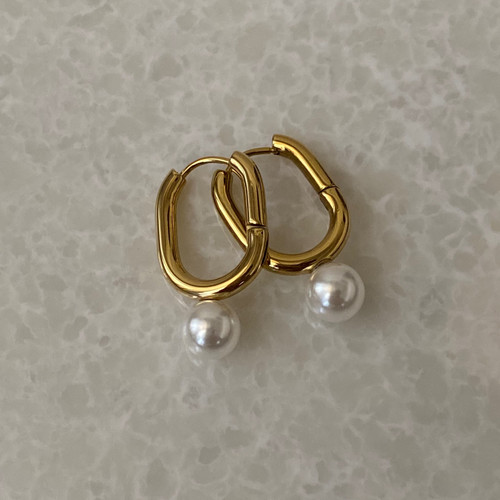 Juliette Hoops | Weekend Lane