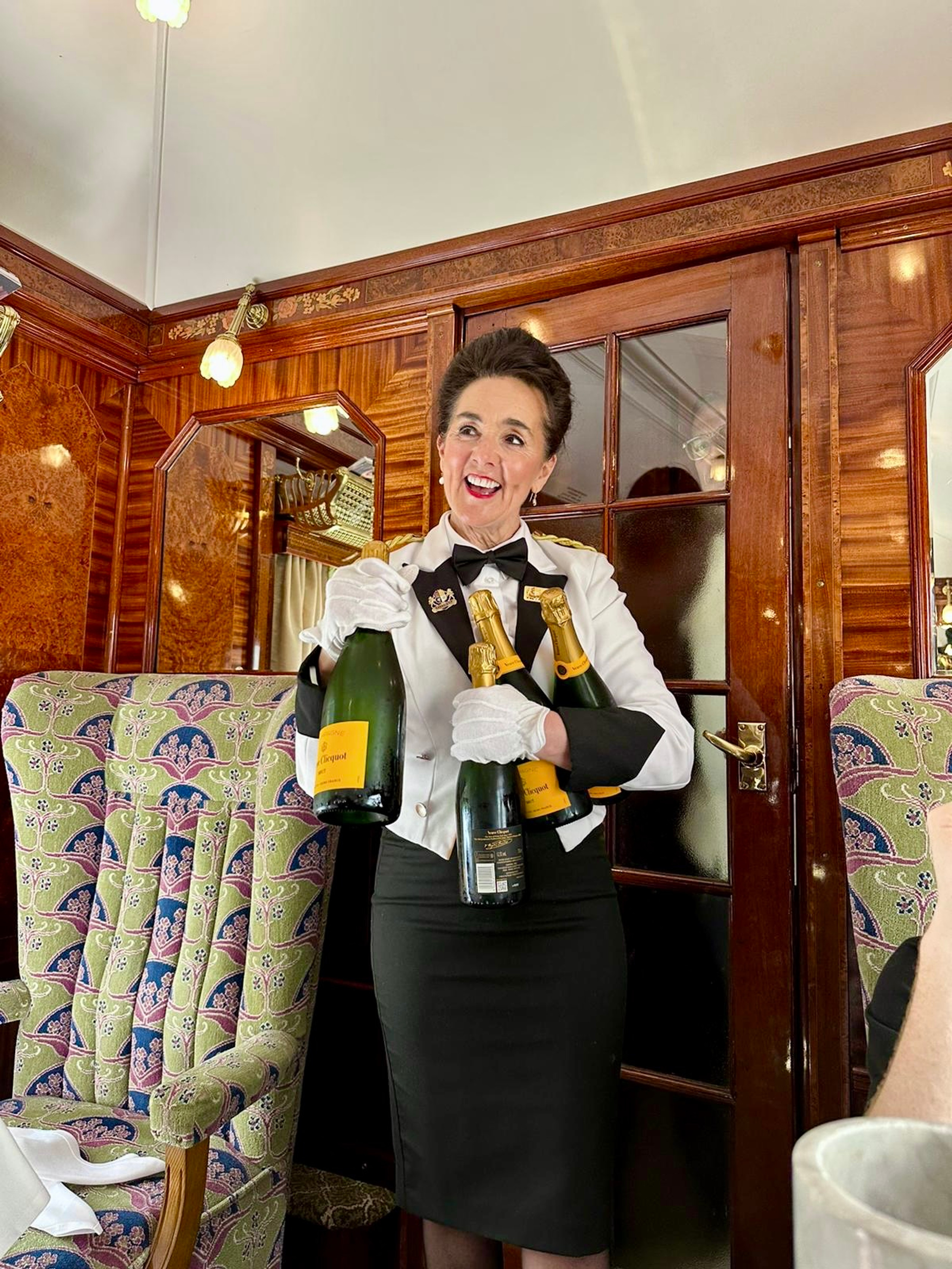 OUR VERY OWN EXPERIENCE ABOARD BRITISH PULLMAN A BELMOND TRAIN