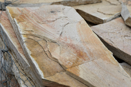 Rose Flagstone | Sienna Mulch