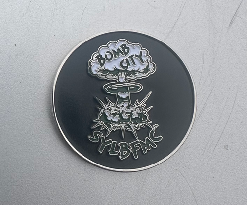 Support Coin - Glow in the dark | B*F*M*C. 33