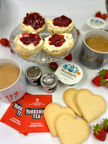 Yorkshire Cream Tea Hamper for Two | Baker Street Bakers