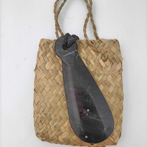 Bespoke Obsidian Patu Pendant - K | Eduquip Ltd