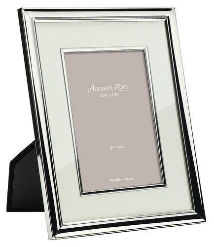 SILVER PHOTO FRAME WITH CREAM MOUNT & BEZEL (8X10IN) | Grey & Adler