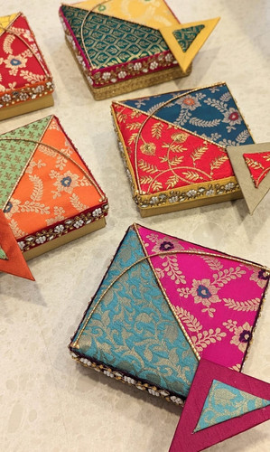 25 Pcs Kite Shaped Boxes | The Shagun Pitara