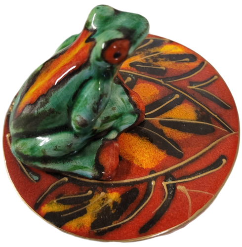 9cm handpainted tree frog disc,signed | Anita Harris Pottery