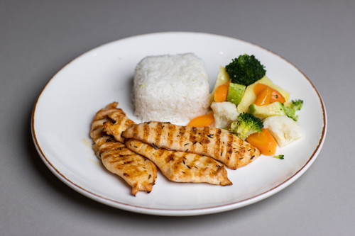 Fileto Pule Me Perime & Oriz Basmati | Kledi Restaurant