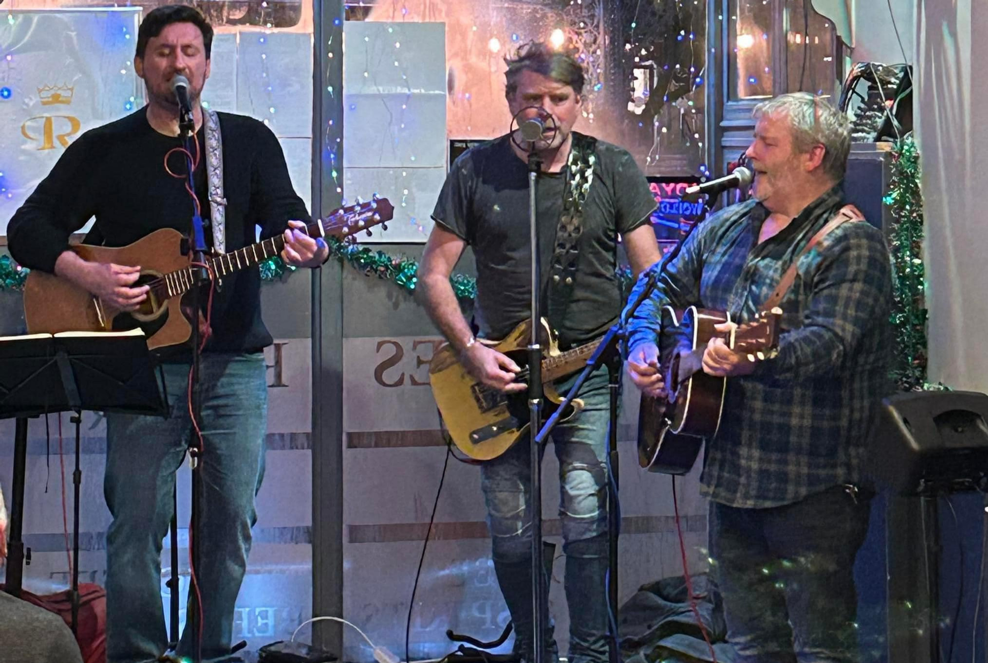 Steve McKenna, Paul Mullen and Paul Kappa at Royales | Paul Kappa