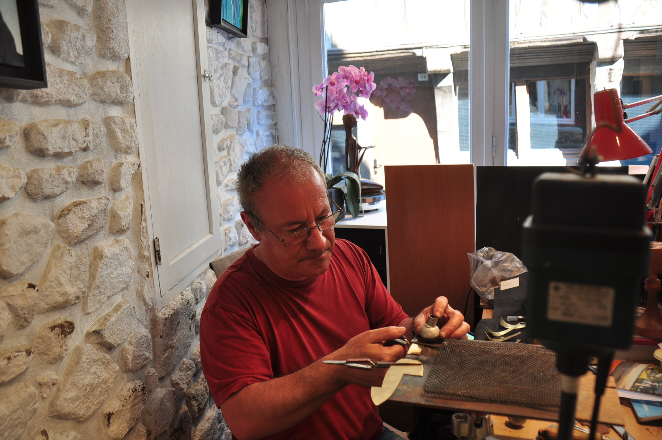 Stage Dinanderie : pratiquez le cuivre repoussé | Les Ateliers K