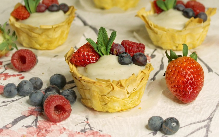 Berry & Custard Filo Cups - Sibel's Recipe - Vegan Food & Lifestyle Blog