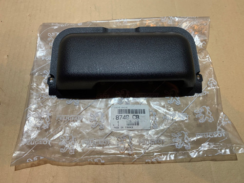 Peugeot 306 Sedan Boot Striker Cover | BorderPeugeotSpares