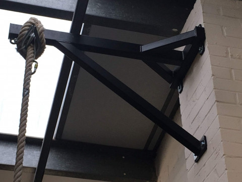Wall mount for high level rope climbs, code 1105 | Artimex UK