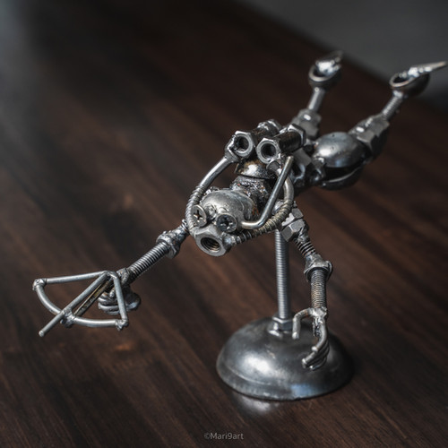 Scuba diver small metal sculpture | mari9art