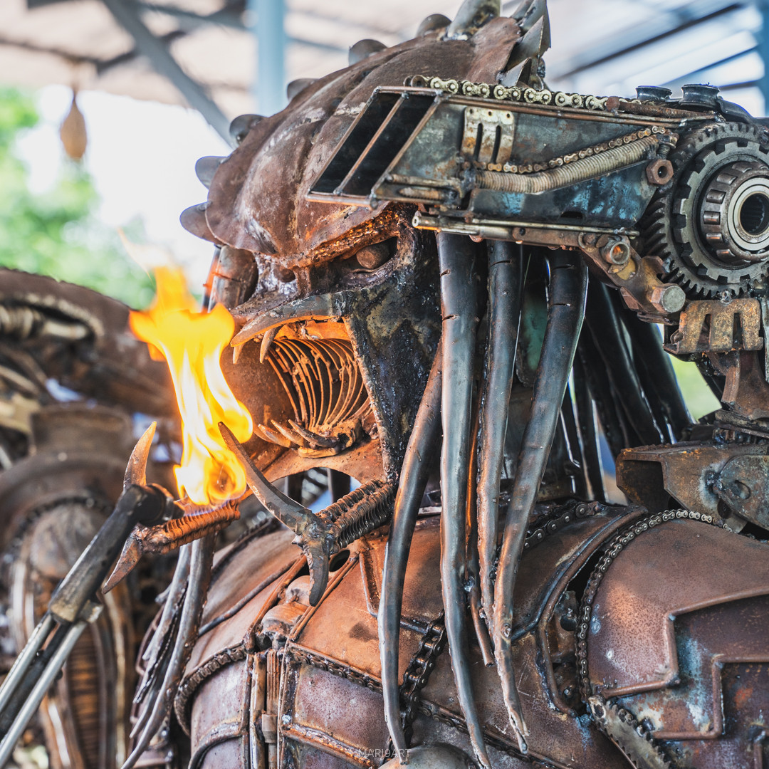 Movies inspired metal sculpture - Stunning metal artwork - characters ...