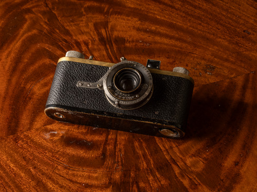 A Leica Ib Compur Camera | 8 CAMERA LONDON