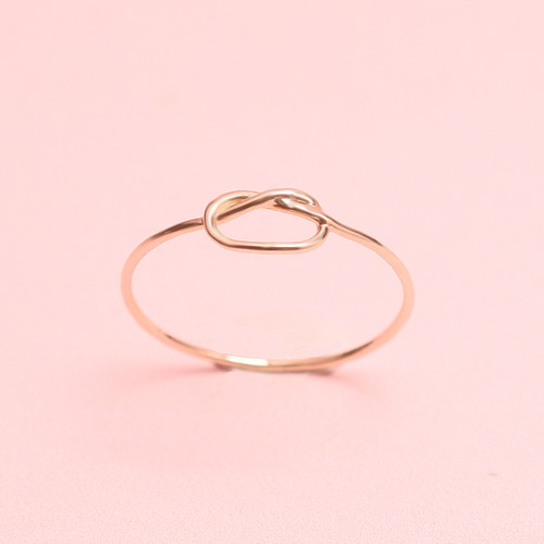 Simple Infinity Ring 9k Yellow Gold | Grace Fine Jewelry