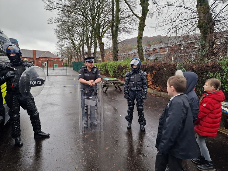 Mini Police | avondaledarwen