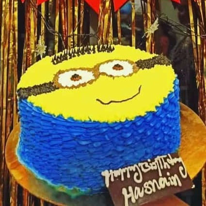1kg Minion Cream Finish | Happyoi | Cake