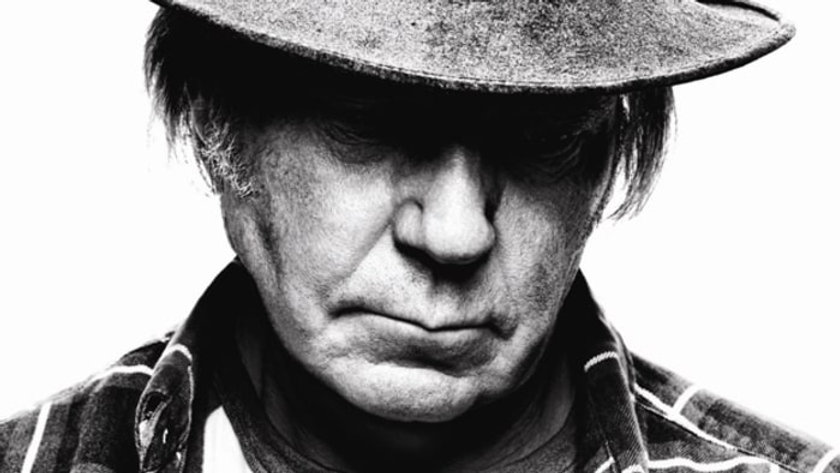 Waging Heavy Peace by Neil Young (Book Review)