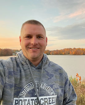 About Us | Dustin's Place | Plymouth