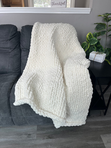 50"x60" Off White Chunky Knit Blanket/Throw | Cozy Comfort