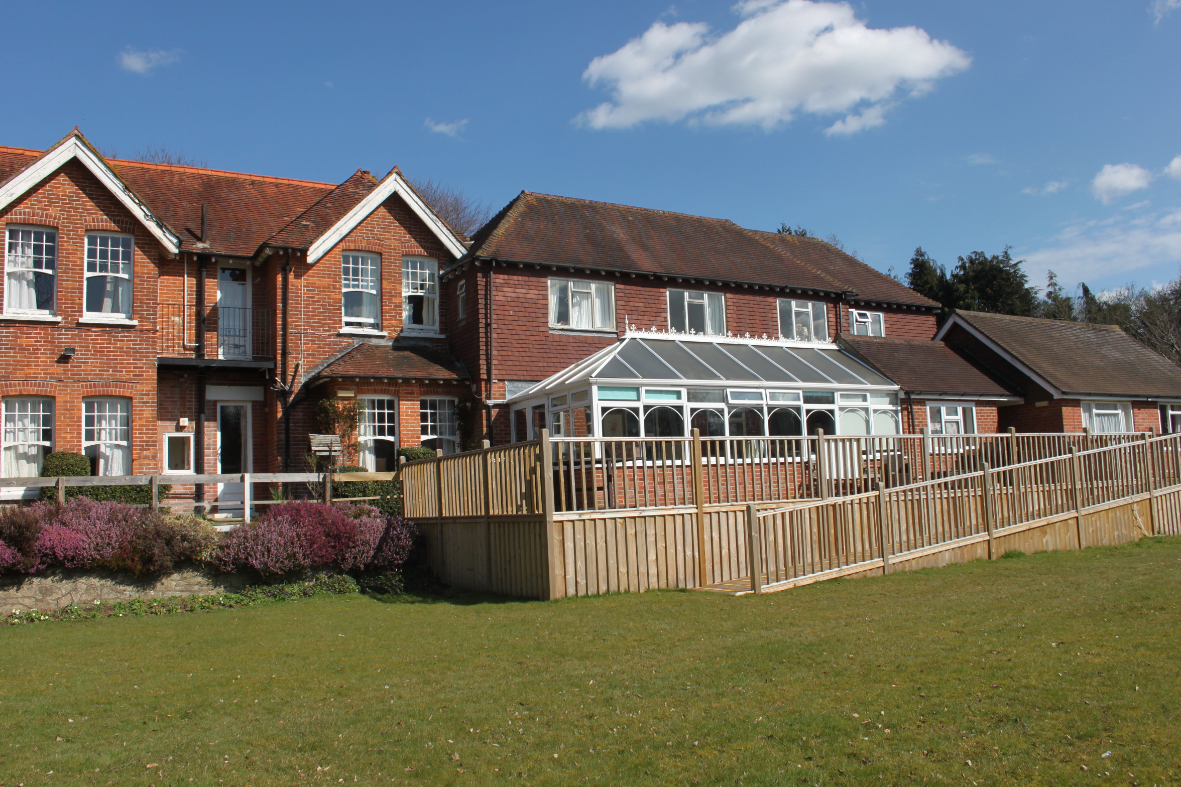 Home | Millcroft & Yorklodge Care Homes