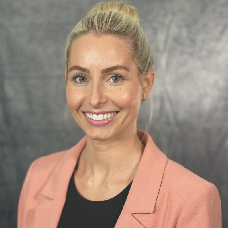 Alexandra Robertson | Featured Women | 2B Bolder