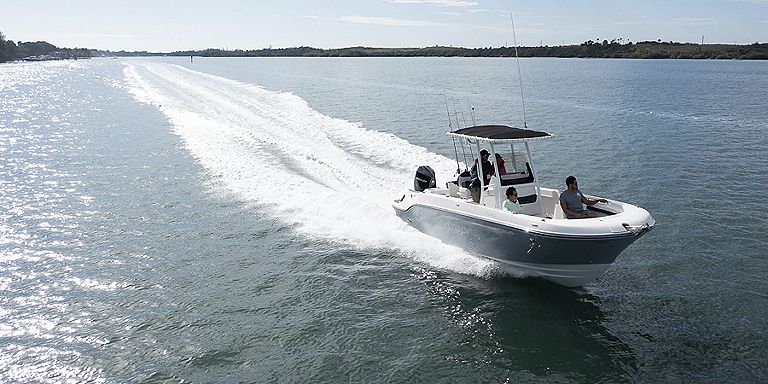 Bayliner T24 Center Console Latest Addition to Trophy Series
