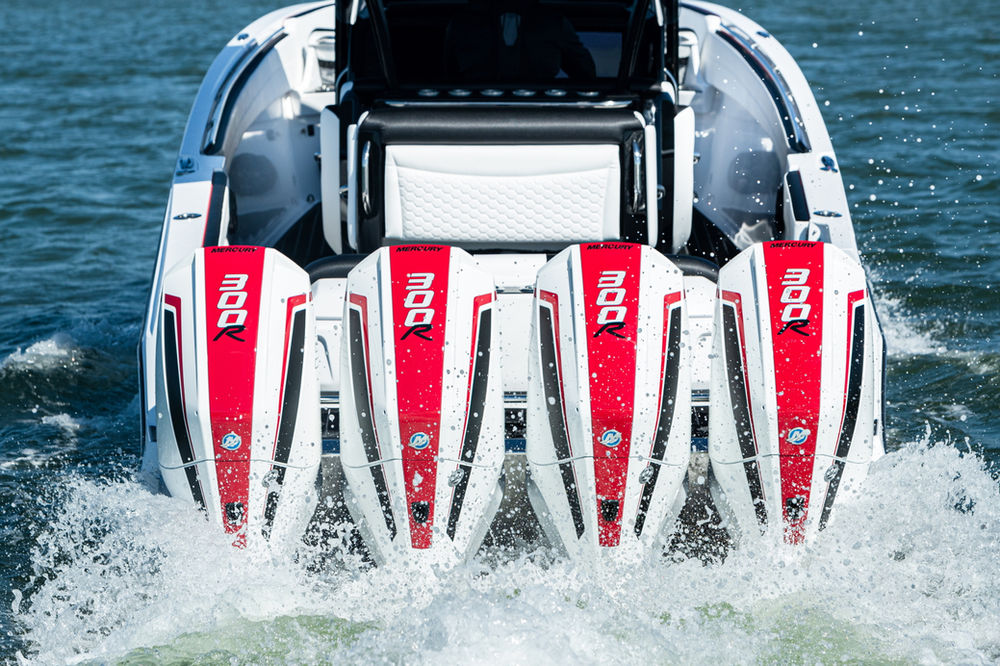 Mercury Racing Adds Advanced Midsection to 300R Performance Outboard