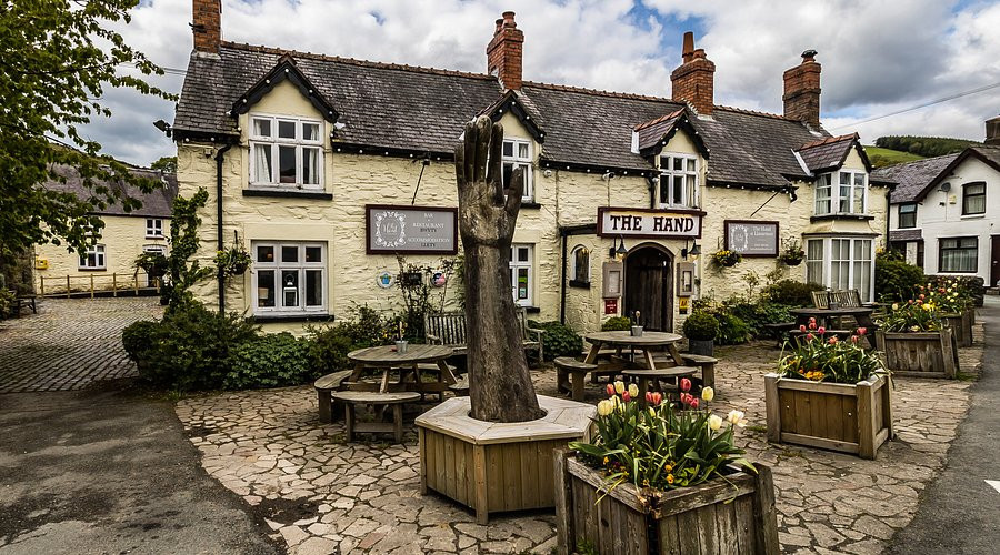 10 Best Welsh Pubs for Sunday Lunch