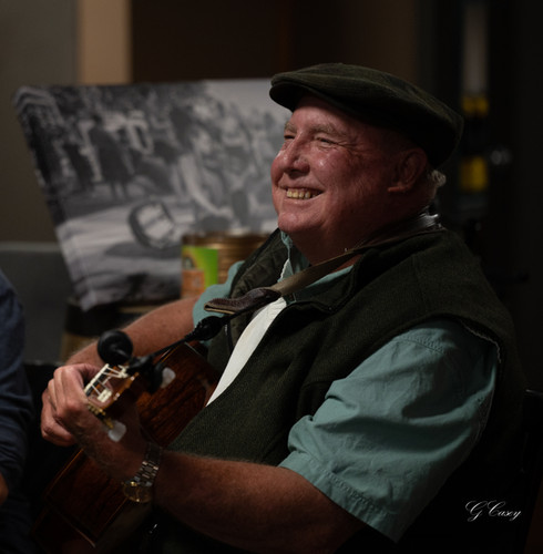 Genevieve Casey : "Happy Guitar at Brady's" | Bunker Center