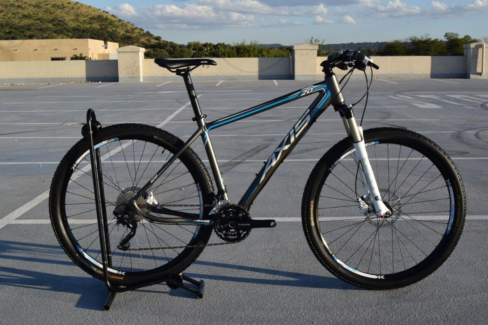 Axis A20 - Large - 29er - Hardtail MTB